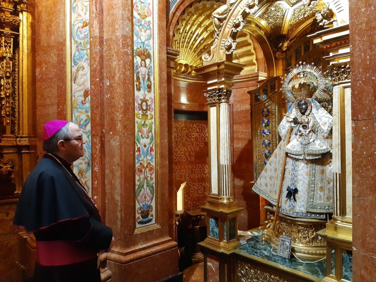 "La espiritualidad mariana tiene un fruto que es la identificación con ...